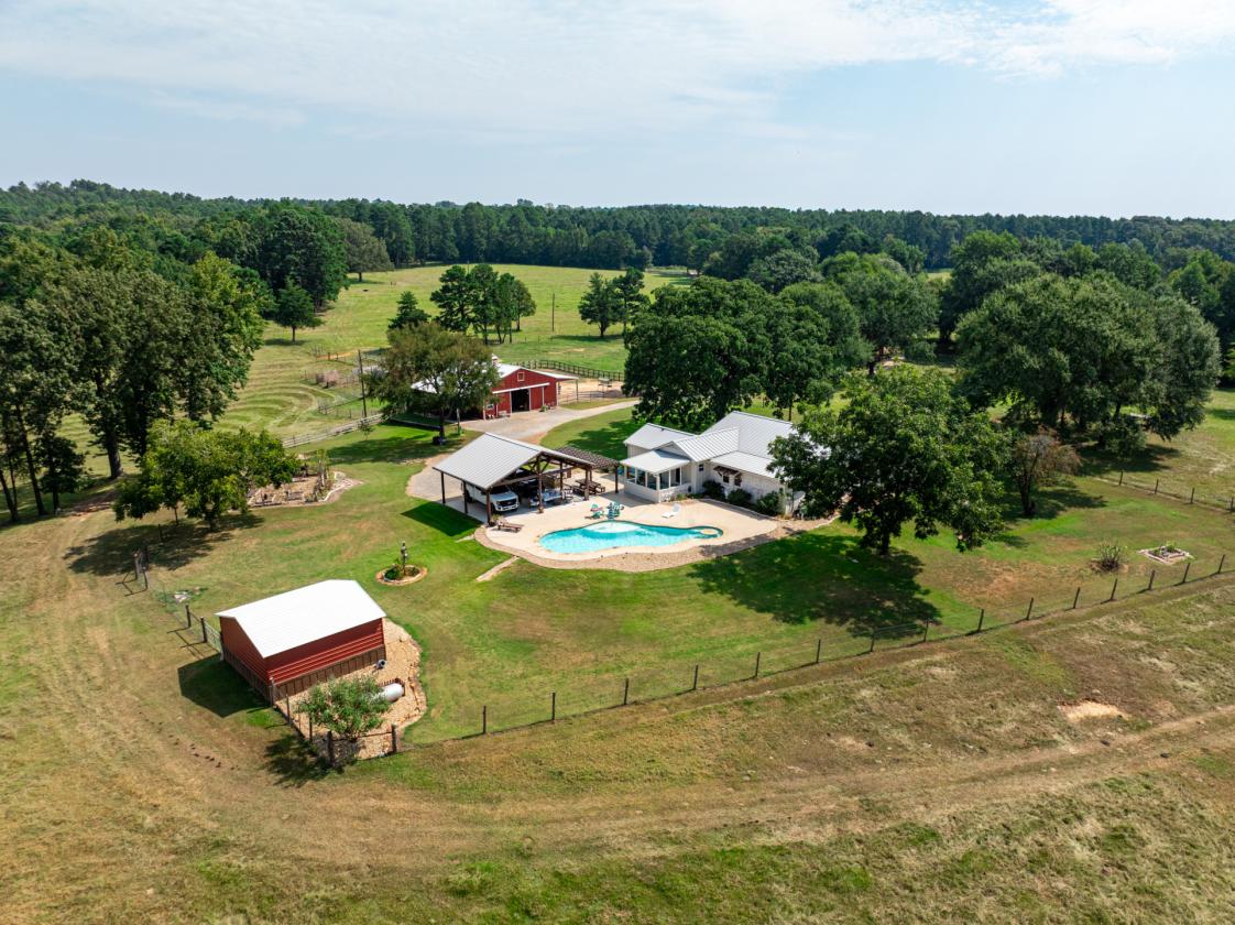 Exceptional 52-Acre Working Cattle Ranch | Palestine, Anderson County ...