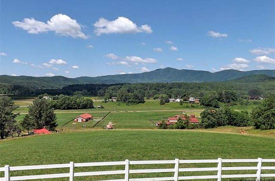 165 Acre Horse+Cattle Ranch,3 homes, 14 Stall Barn, Rodeo Arena ...