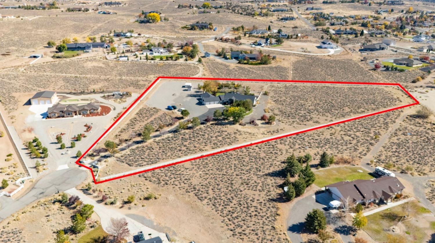 Privacy, Space, and Sierra Mountain Views | Gardnerville, Douglas ...
