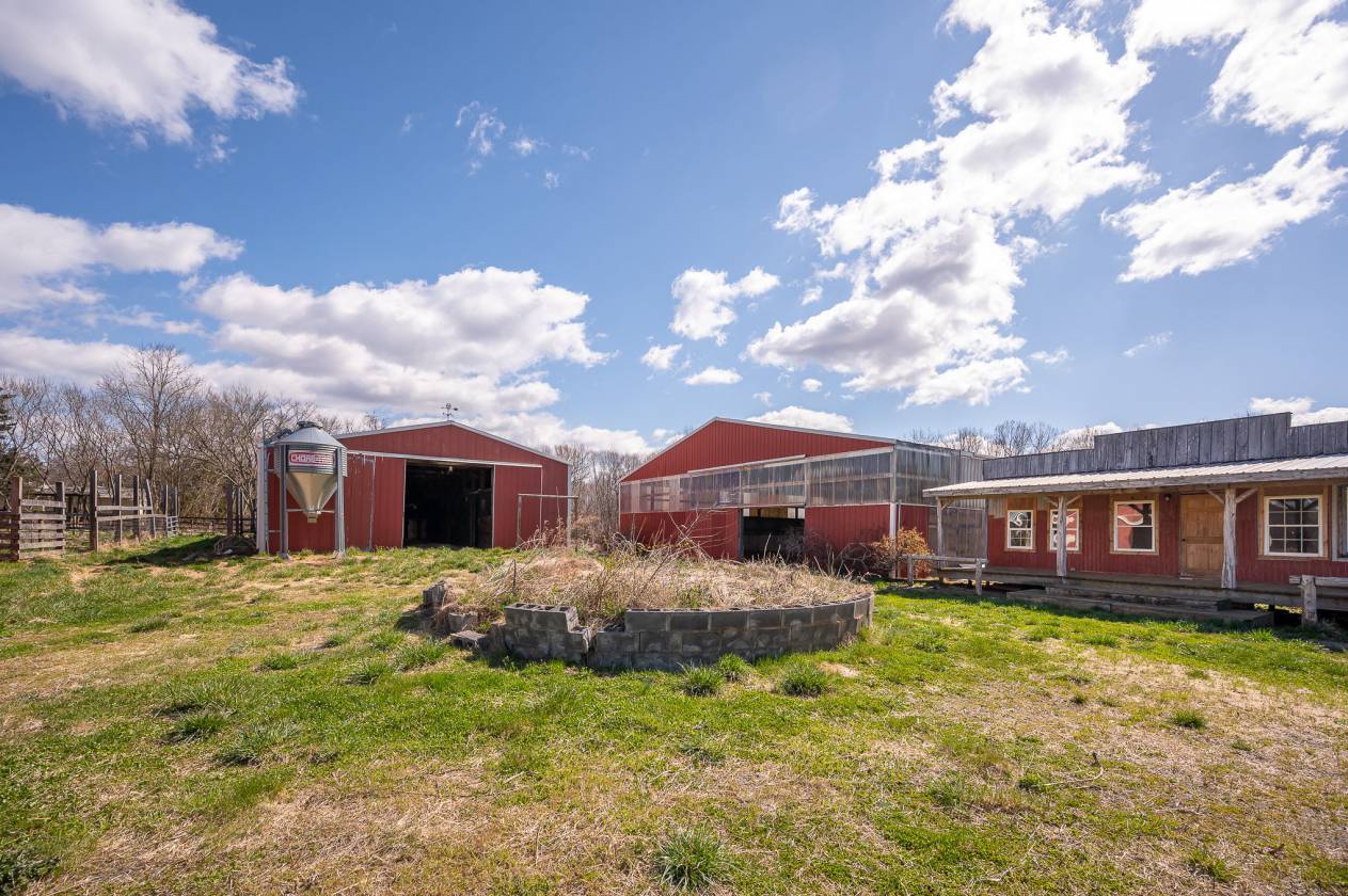 Large indoor area on 33+ acres in Northern VA! | Sumerduck, Fauquier ...