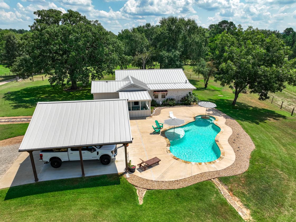 Exceptional 52-Acre Working Cattle Ranch | Palestine, Anderson County ...