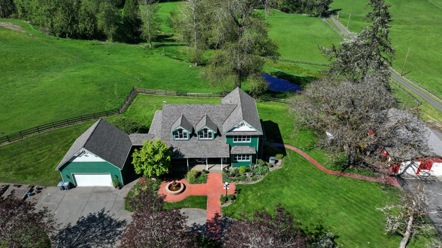 Luxury equestrian estate with private watershed | Longbranch, Pierce ...