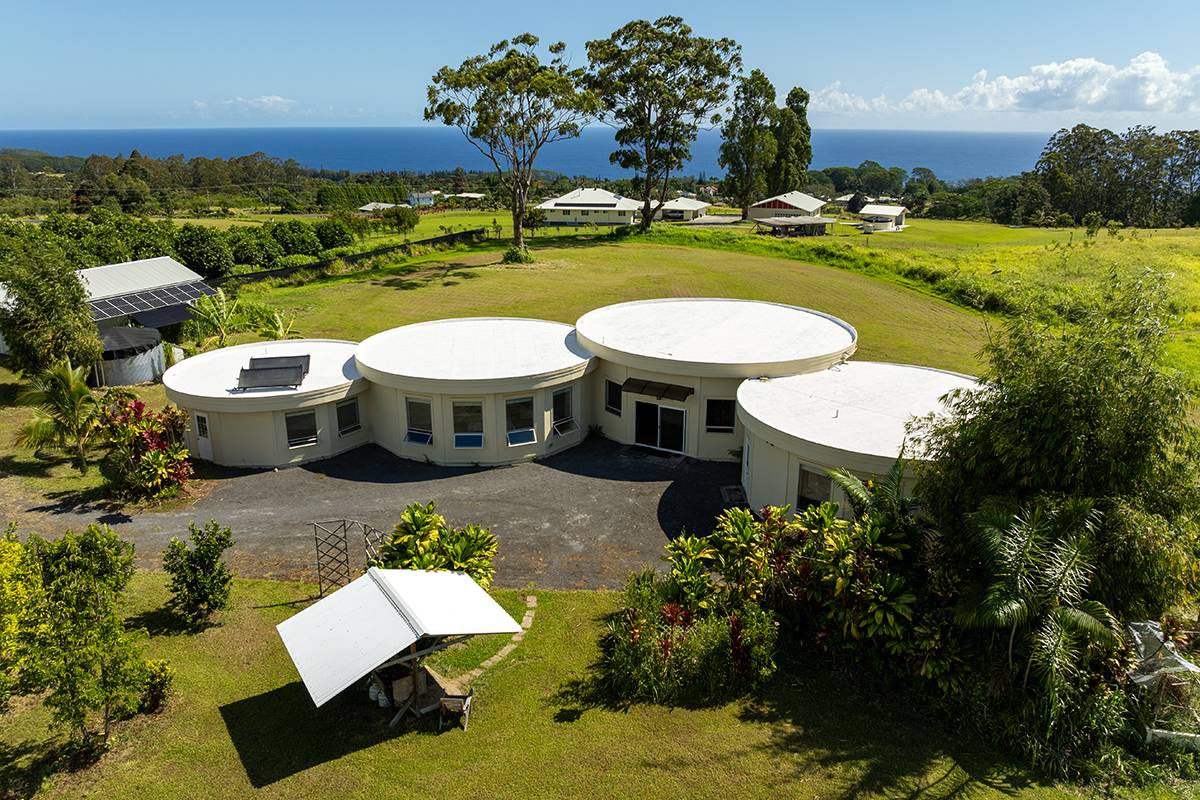 BIG ISLAND | 22+ AC | CIRCULAR HOME | BARN | Honomu, Hawaii County ...