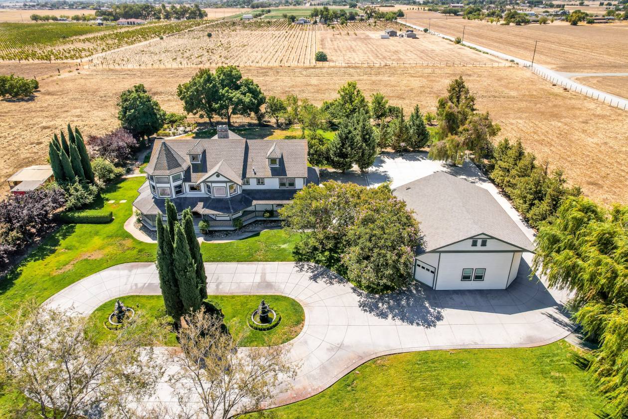 Victorian Estate on 10 Acres of Endless Charm | Knightsen, Contra Costa ...